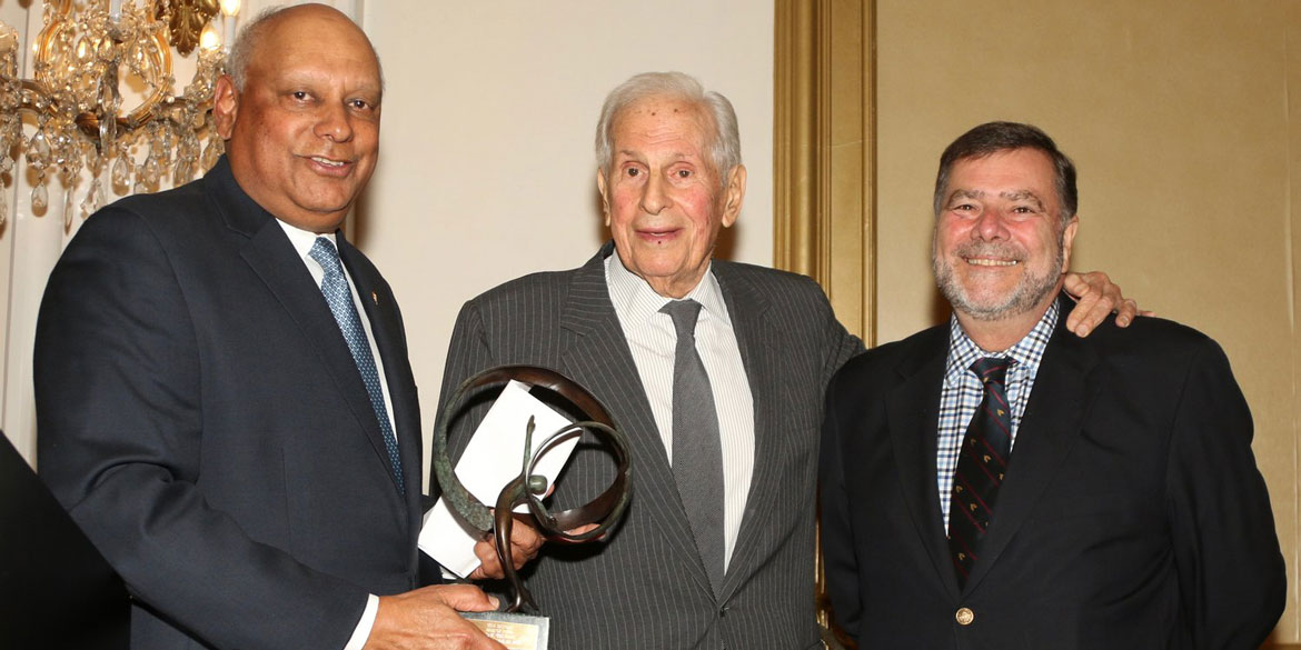 Remembering Dick Savitt