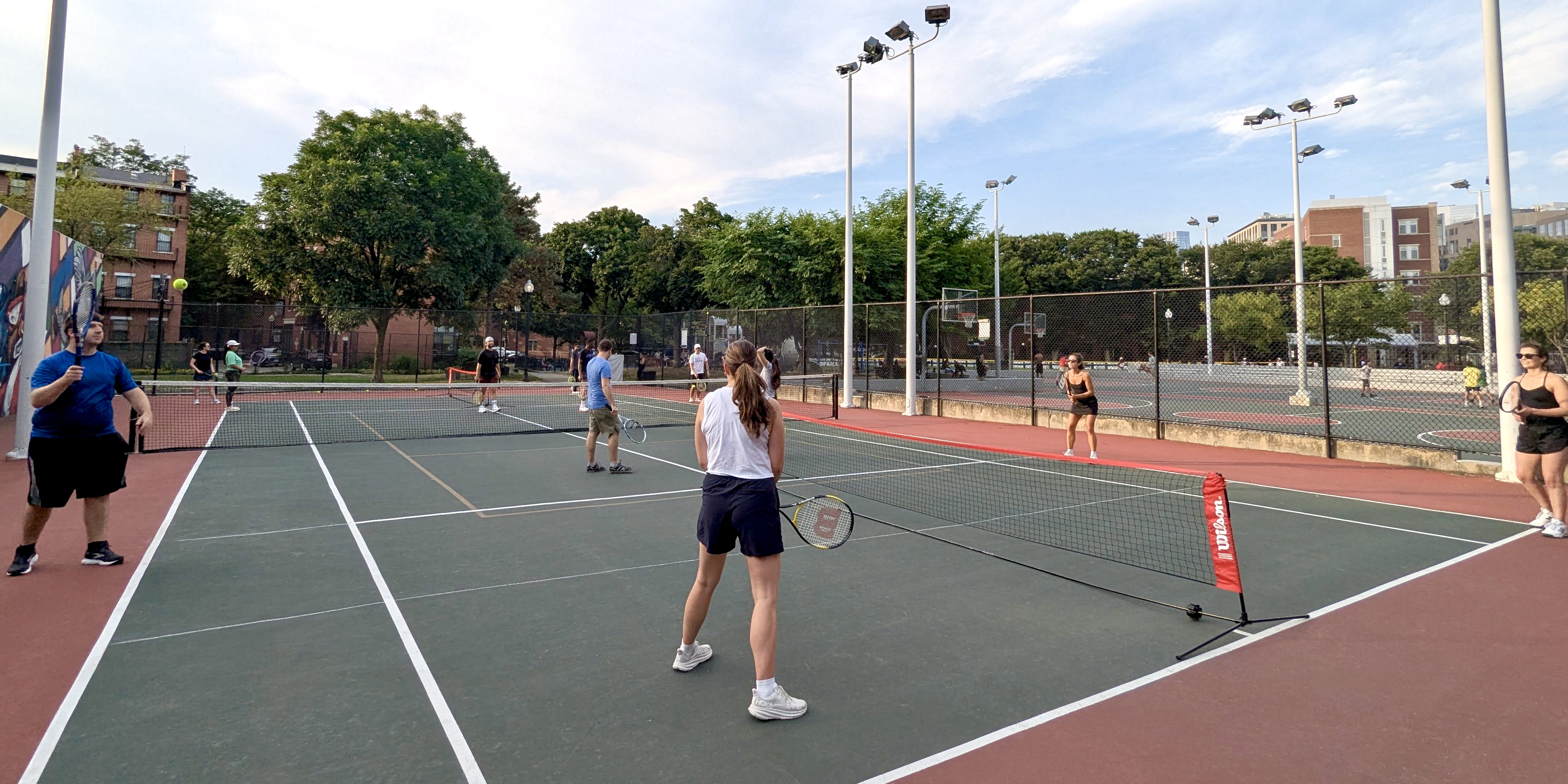 Red Ball Social League Introduces New Players to Tennis