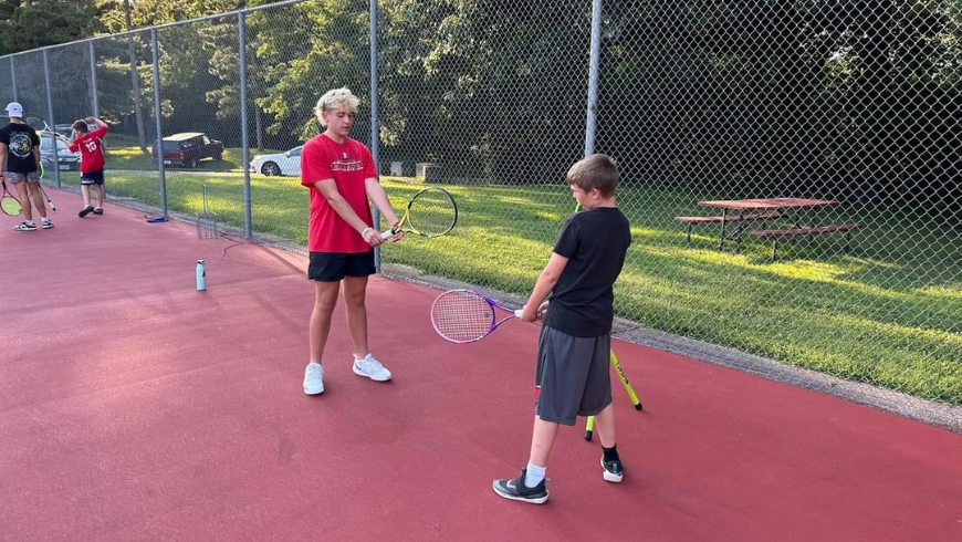 Boone offers middle school boys’ tennis program