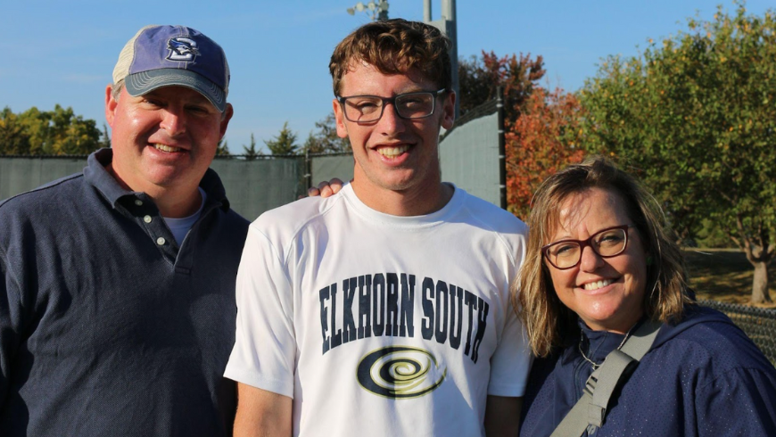 Tennis enthusiast Kelly Nelson gives back by officiating