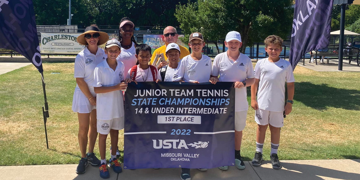 Campeones estatales de tenis por equipos juveniles coronados