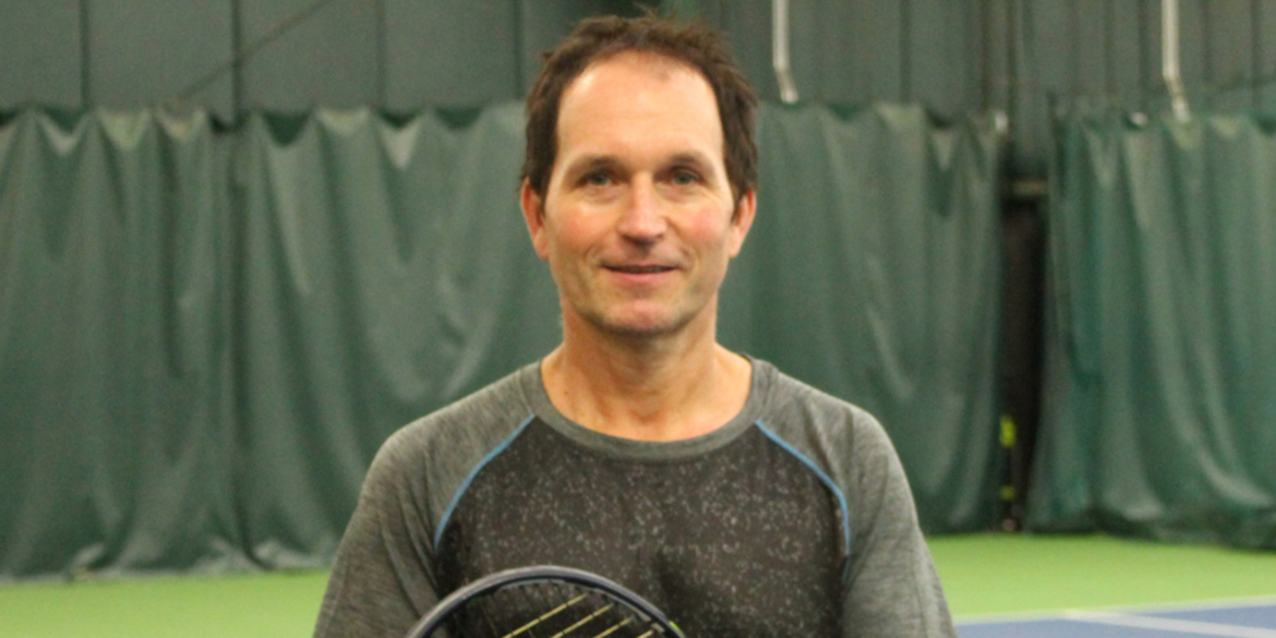 Gruno se une a la carrera de tenis y música