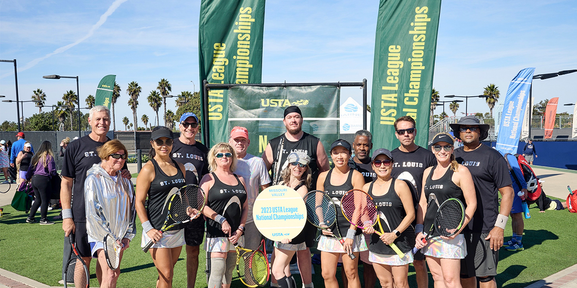 40+ El equipo mixto se divierte en los Nacionales de San Diego