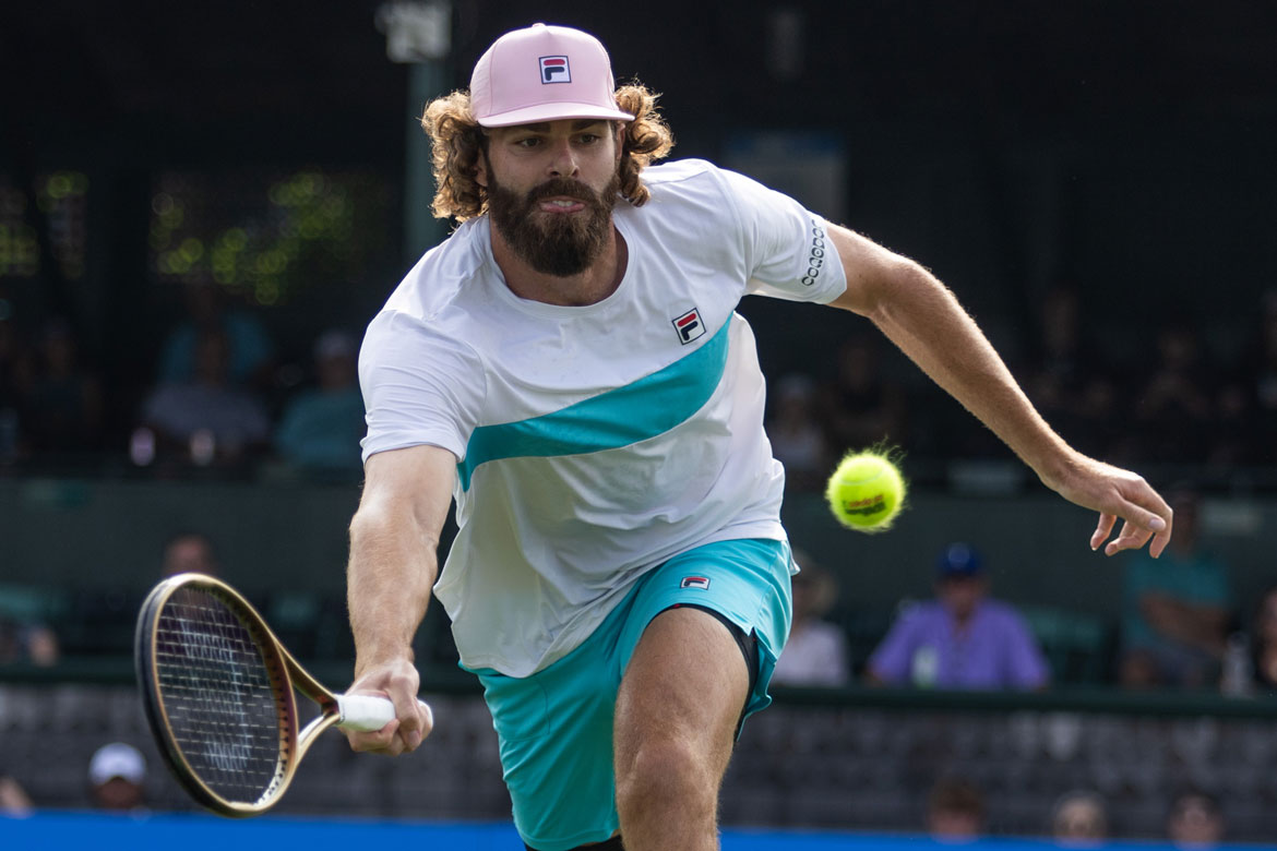 Reilly Opelka regresa triunfante en Newport