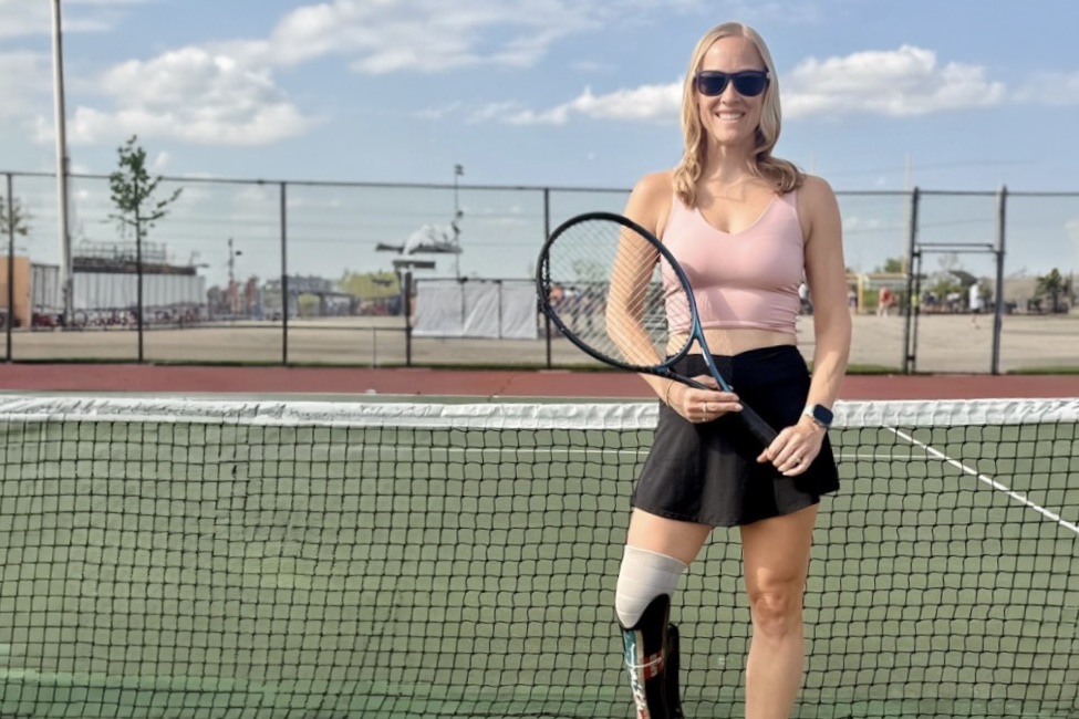 Los jugadores de tenis paralímpico del Medio Oeste disfrutan de un gran ...