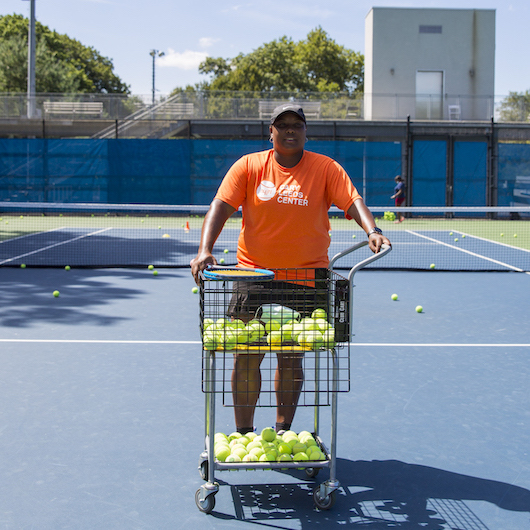 Ahsha Rolle, ex profesional de la WTA, cultiva el tenis en el Bronx
