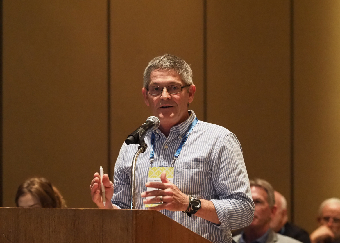 2024 Premio oficial del año Ray Delcastillo